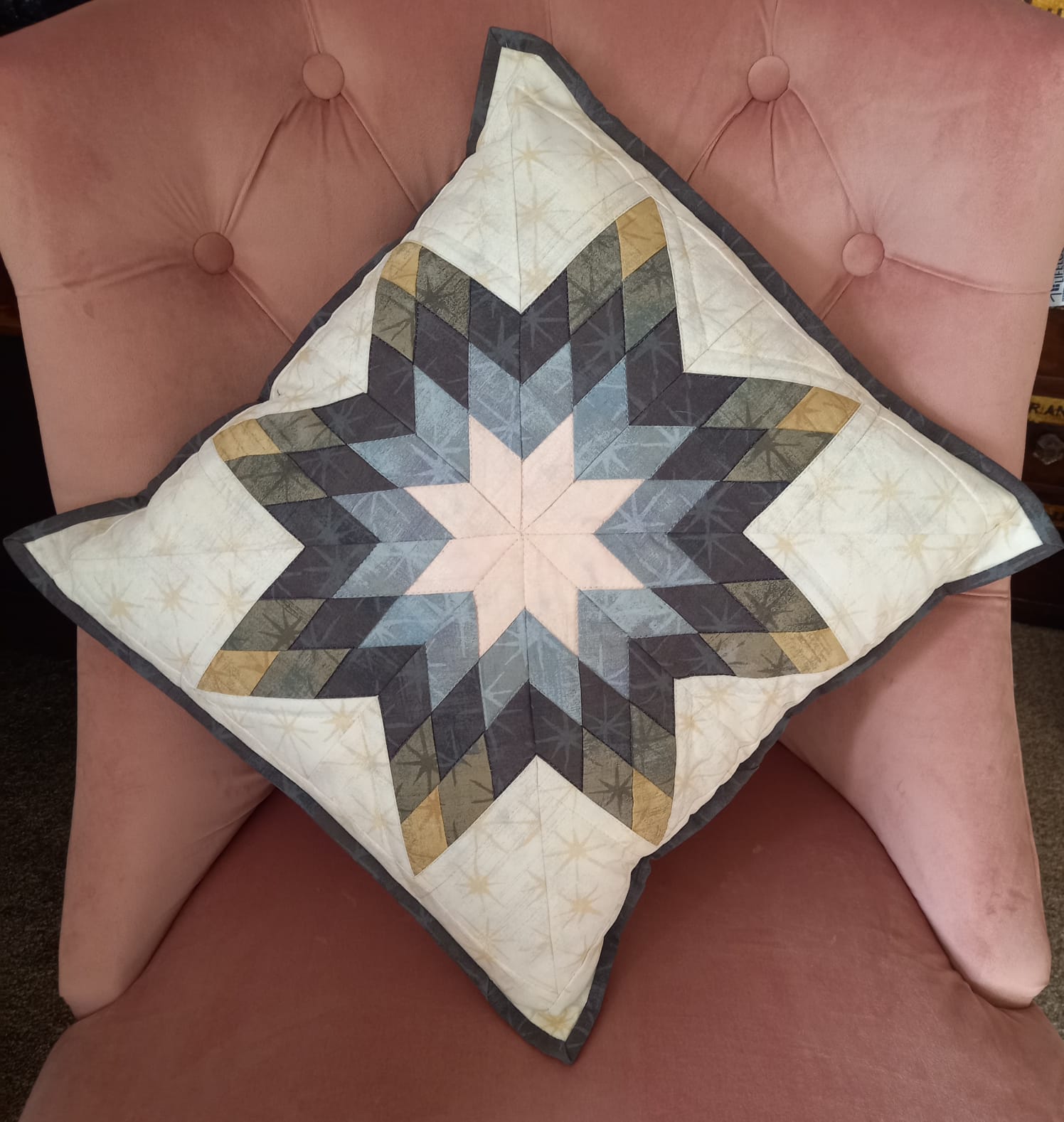 INSTRUCTIONS: Rainbow Star Quilt Pattern, PLUS Cushion/Bag: PRINTED VE ...